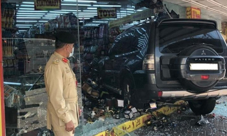 Speeding car crashes into a shopping store in Dubai, injures three ...